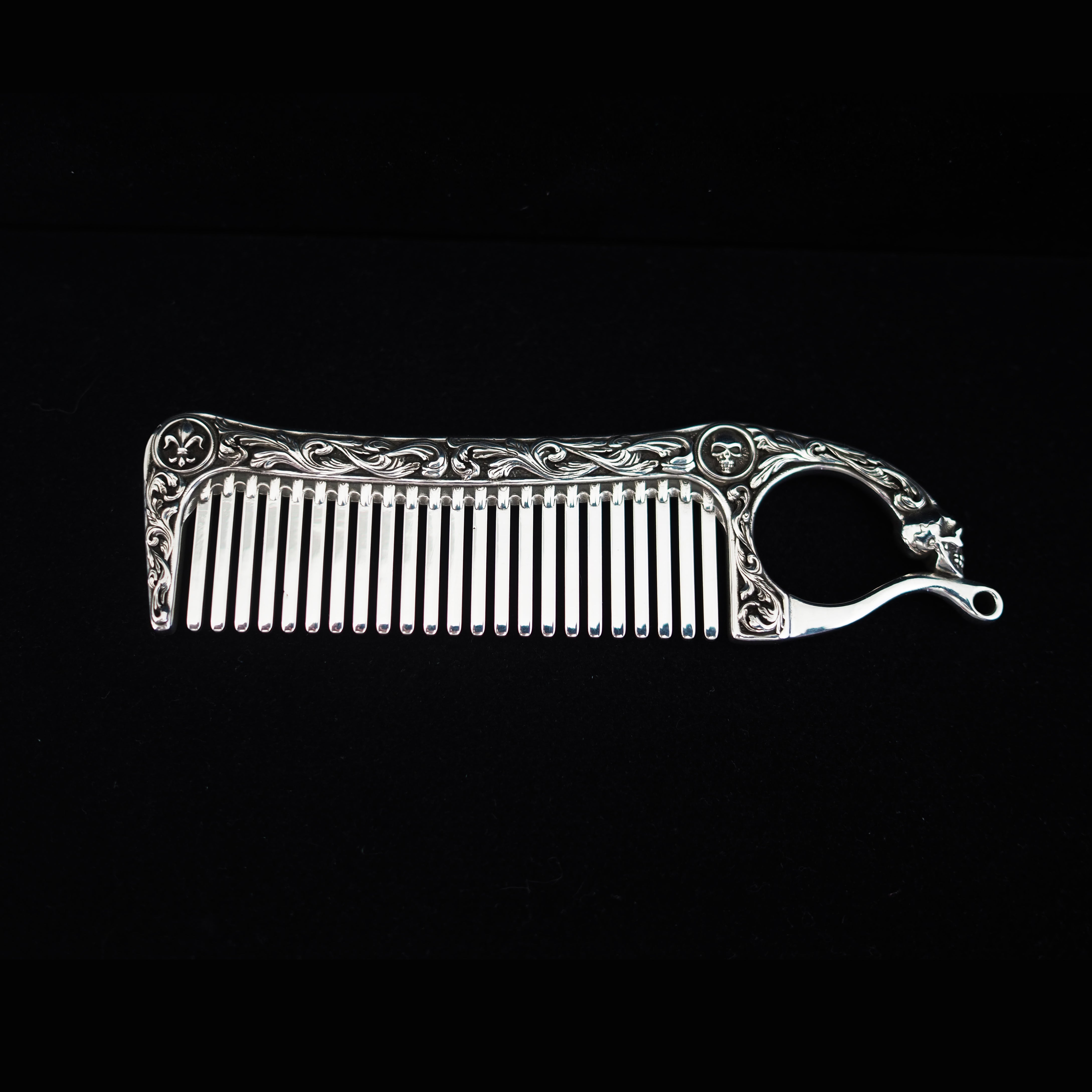 "Skull & Fleur-de-lis" Silver comb
